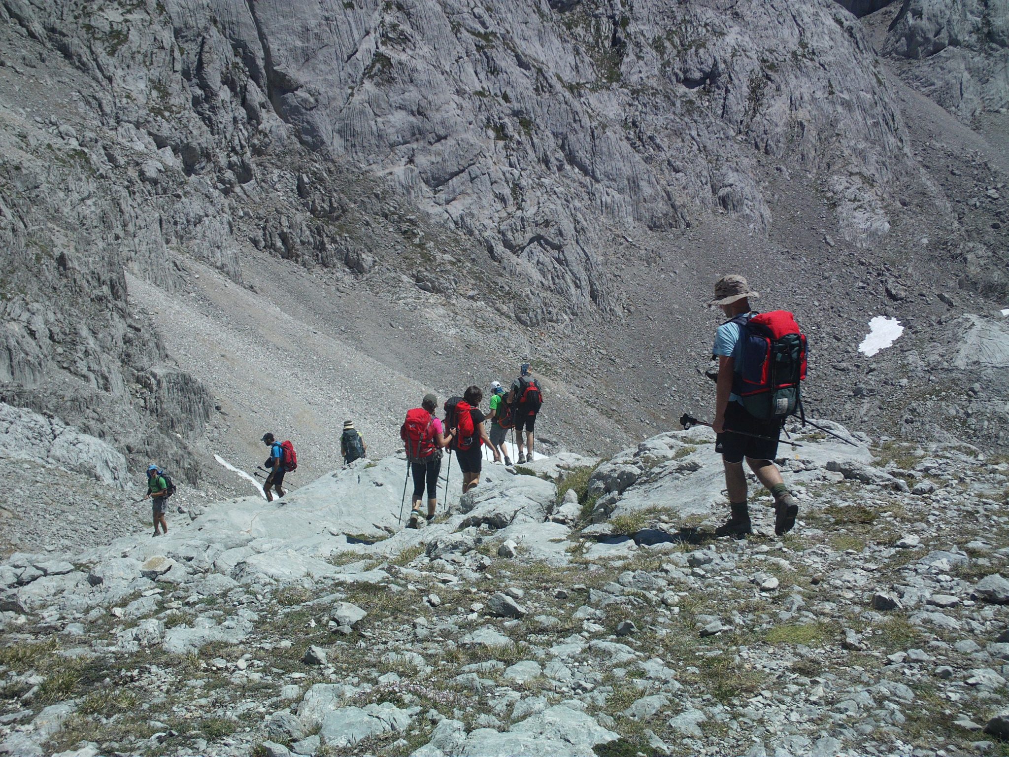 Anillo Extrem de Picos de Europa - Trekkinea Viajes con Guías de Montaña