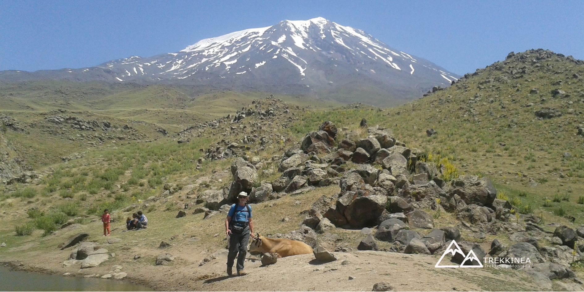 Ascenso al Monte Ararat - Trekkinea Viajes con Guías de Montaña