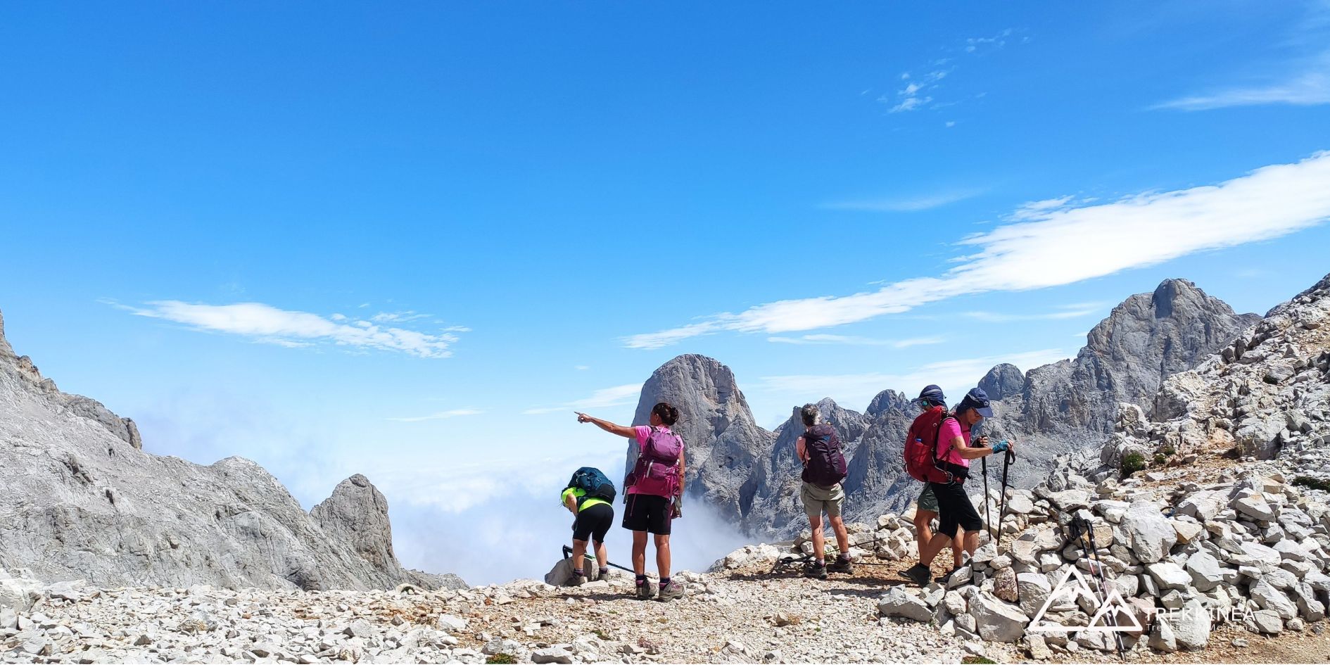 El Anillo de Picos de Europa - Trekkinea Viajes con Guías de Montaña